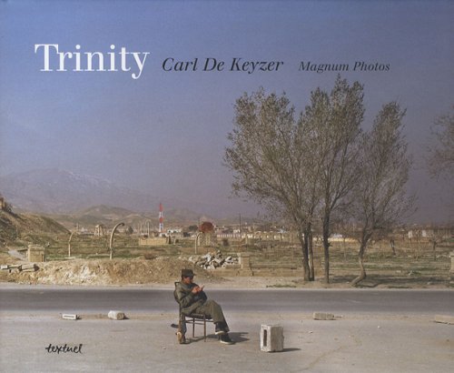 "Trinity ; photographies 1991-2007" by Carl De Keyser